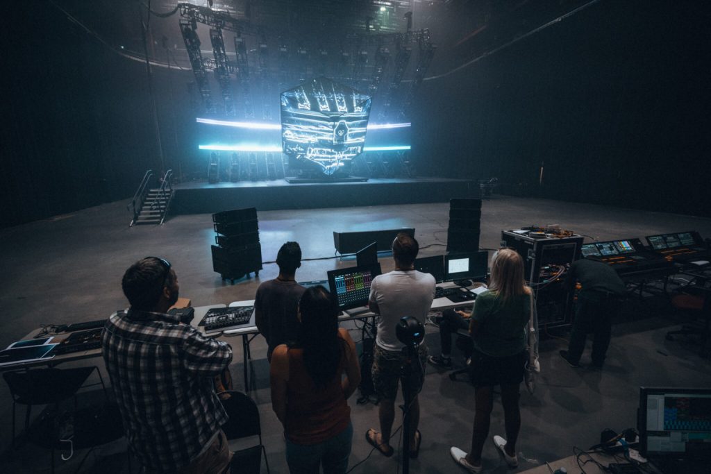 DJ Deadmau5 using PTZ Cameras for Full HD Live Music Effects